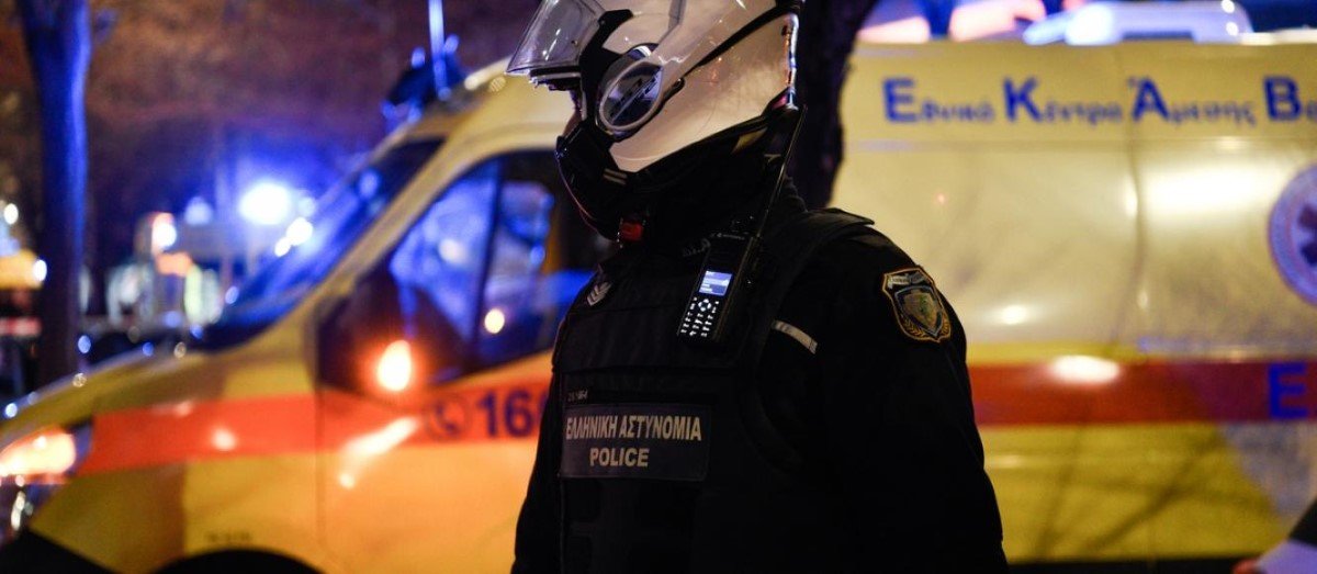 ΠΟΣΕΣ ΜΕ ΤΑ ΟΦΕΛΗ ΕΙΧΕ ΚΑΝΕΙ Ο ΑΣΤΥΝΟΜΙΚΟΣ ΠΟΥ ΞΑΦΝΙΚΑ ΕΧΑΣΕ ΤΟΝ ΕΛΕΓΧΟ ...